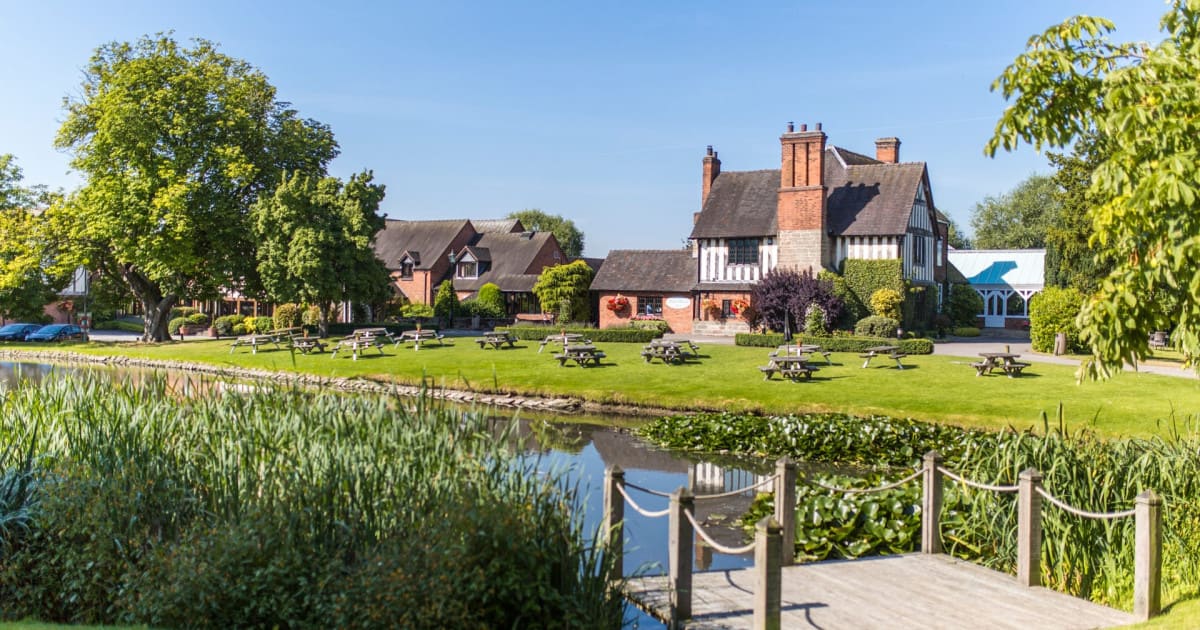 FAQs | Frequently Asked Questions | The Moat House